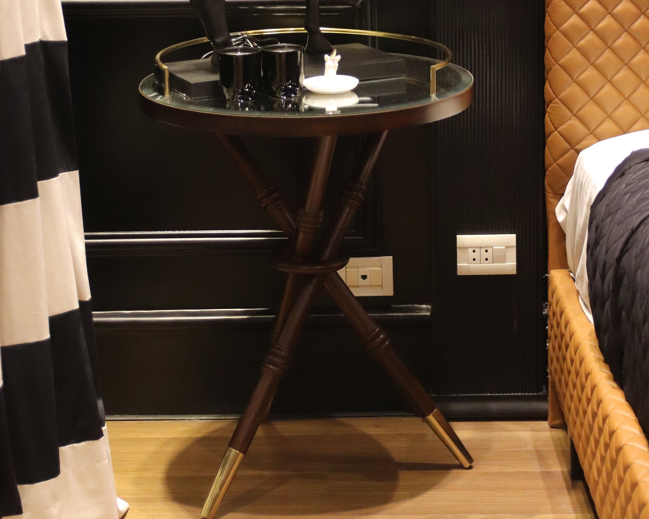 Sheesham Wood Round Table – Royal Modern Design | Diva Homes – Divahomespk